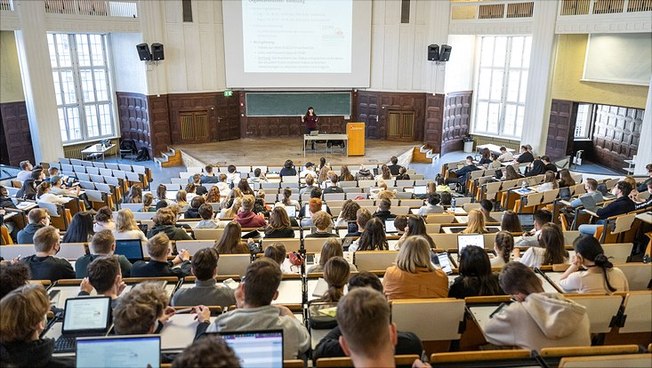 Infotag zum offenen Bildungsprogramm der Universität Hamburg : Newsroom : Universität Hamburg