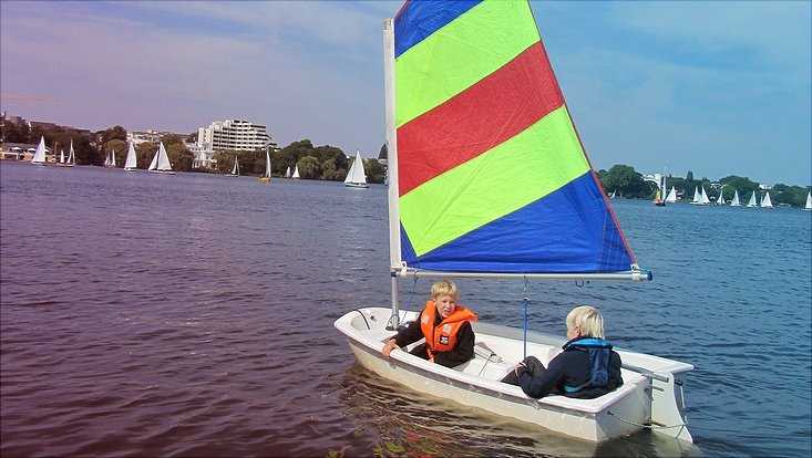 Wind in den Segeln! Opti-Kurs für Kinder von 8 bis 12 Jahren ...